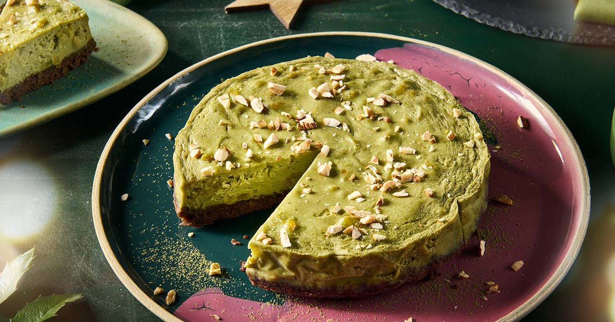 Matcha-cheesecake med fruktiga pärlor | Recept | Kikkoman